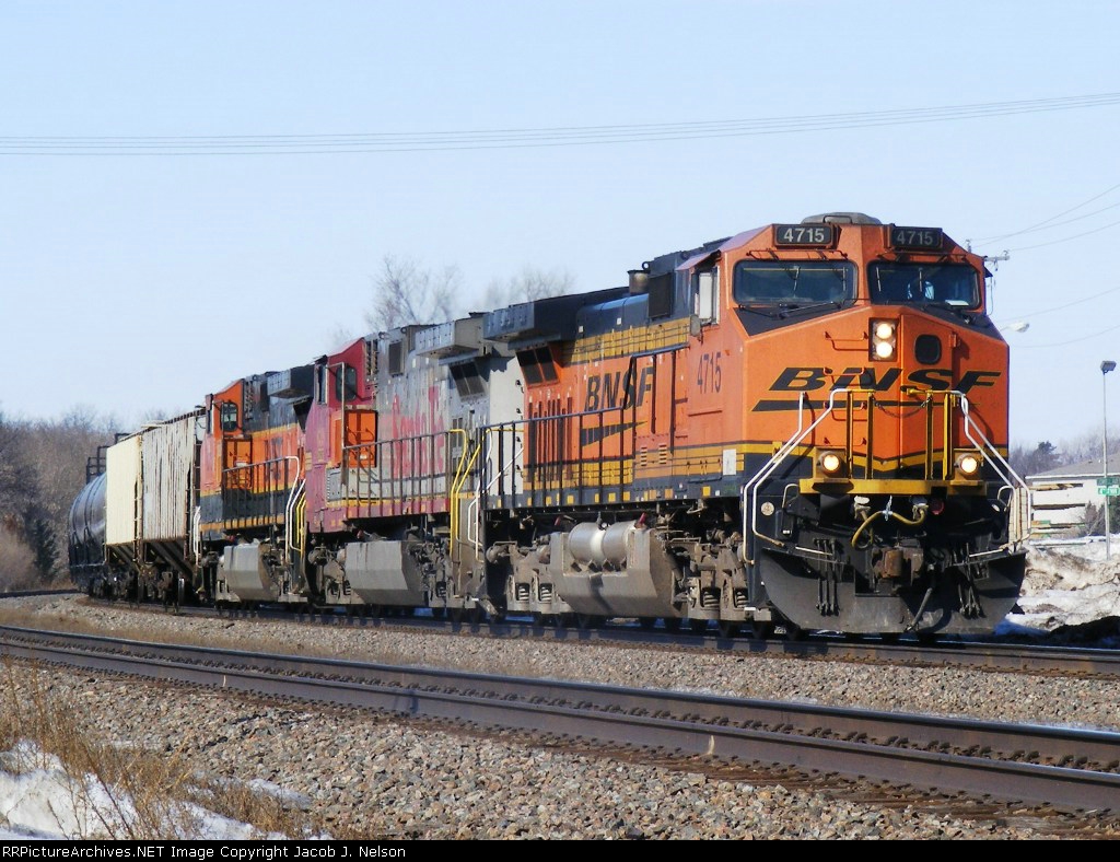 BNSF 4715